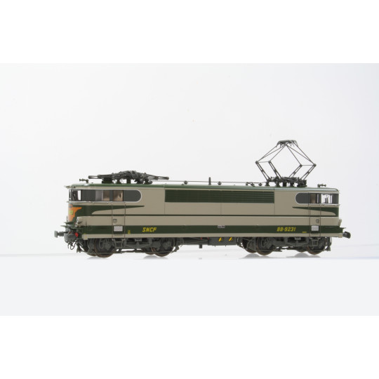Miniature LOCOMOTIVE ELETRIQUE BB 9231 LIVREE VERTE ARZENS SNCF DIGITAL SOUND 1/87 REE